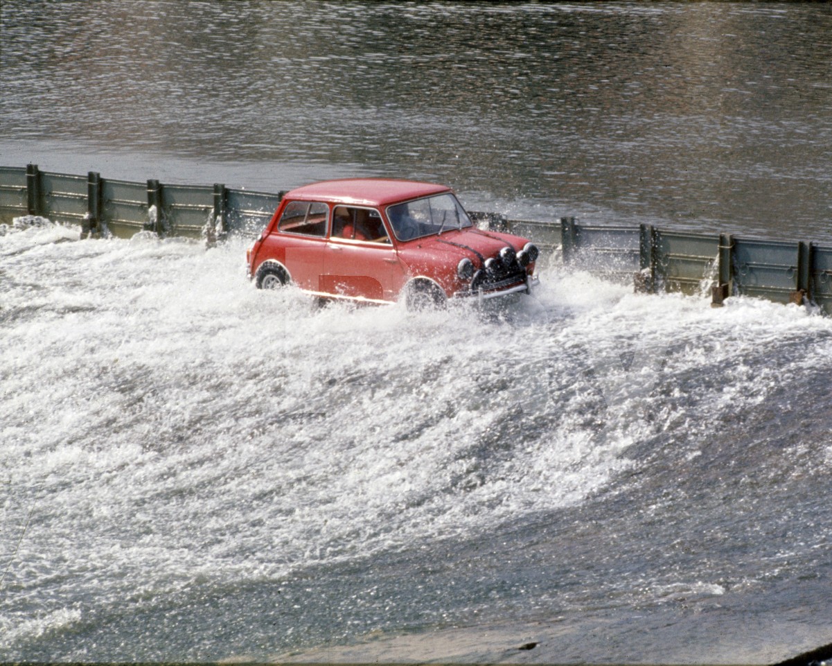 The Italian Job (1969) Car Chase Mini Cooper Scene 10x8 Photo | eBay