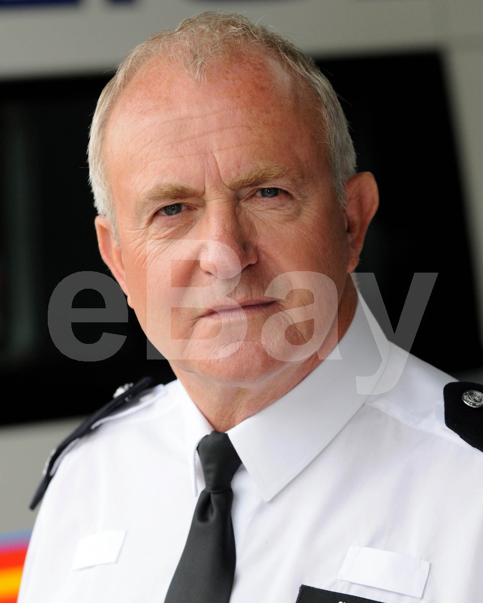 The Bill (TV) Simon Rouse "Jack Meadows" 10x8 Photo | eBay